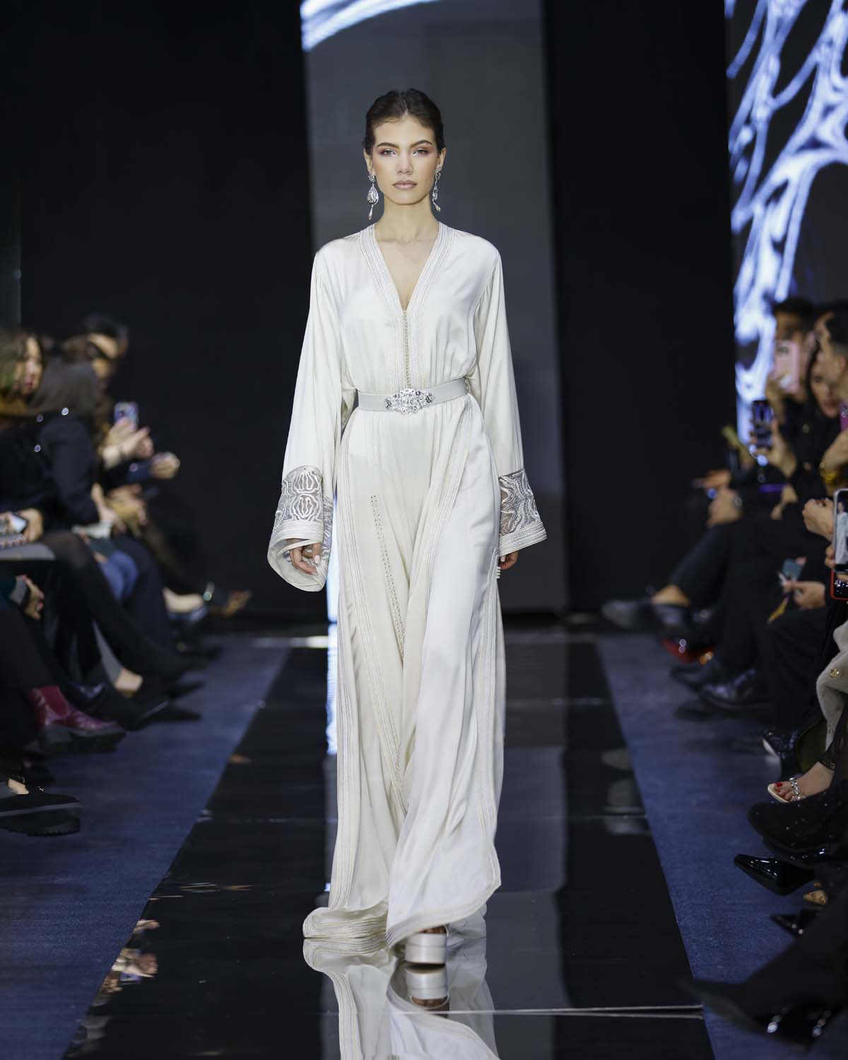 Collection Haute Couture 2025 - LE CAFTAN APRÈS 50 ANS | RomeoCouture